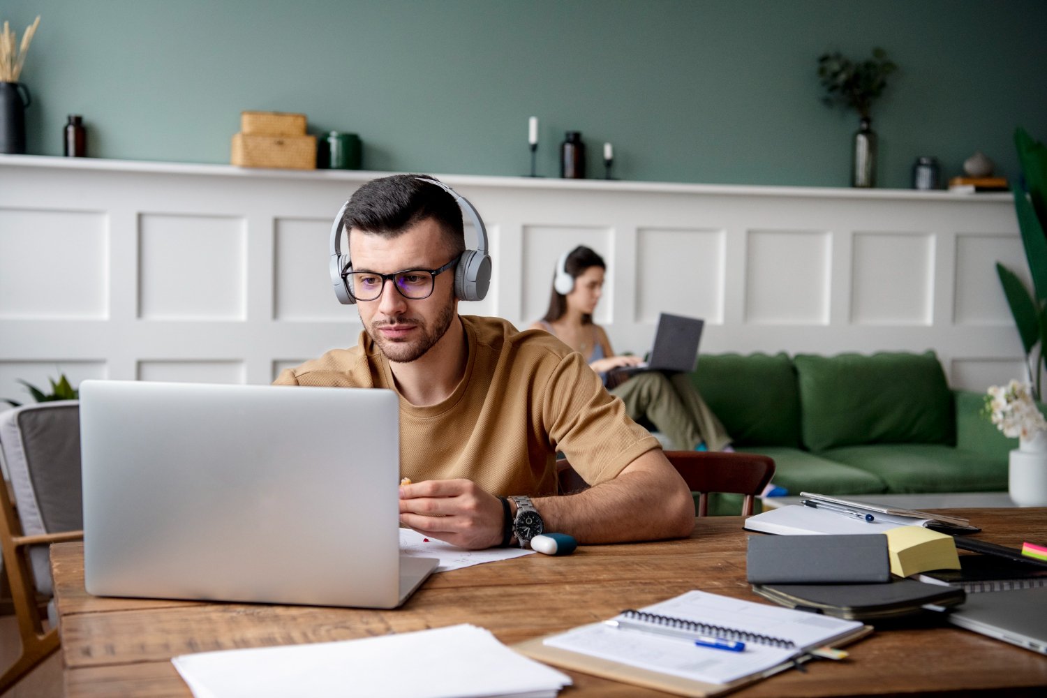Top 5 Hacks to Ace Your PTE Online Course in 2025 - Victoria Academy